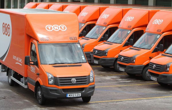 TNT Express share price down, reports quarterly loss on restructuring costs