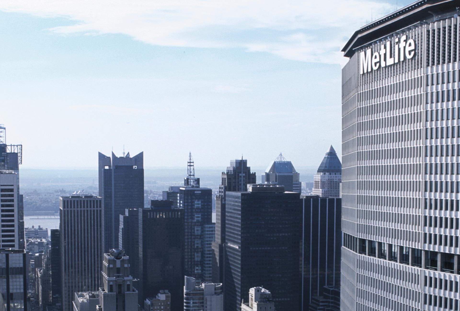 MetLife shares gain for a fifth session in a row on Thursday ...